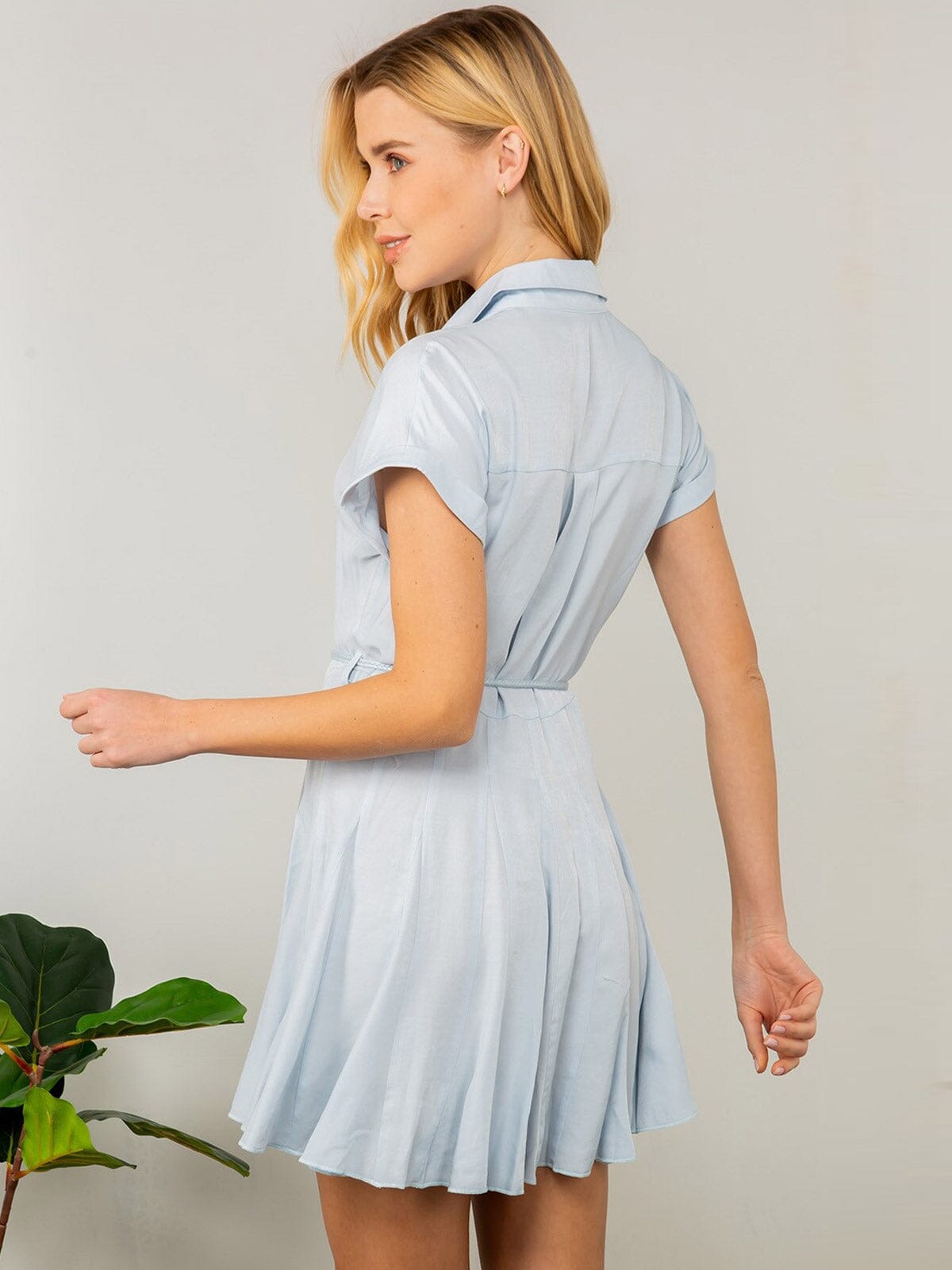 WOMEN'S SHORT SLEEVE BUTTON UP MINI DRESS – Wholesalefashiontrends.com